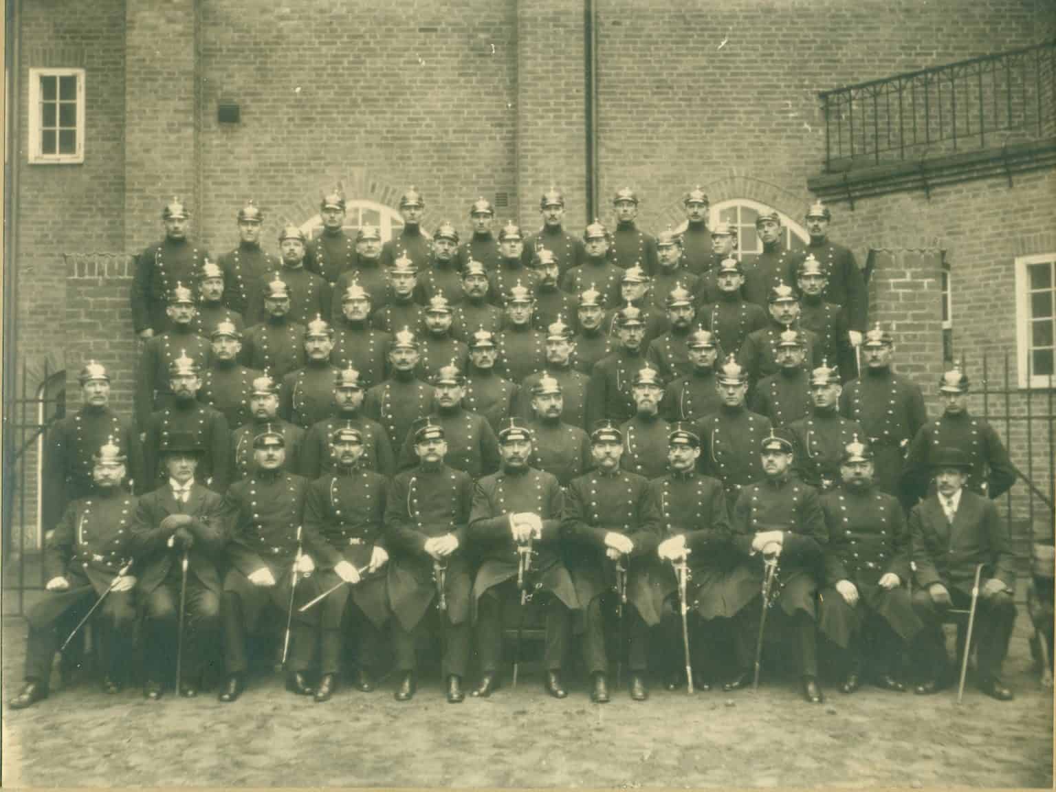 Piketen - styrka med tyngd - Polistidningen